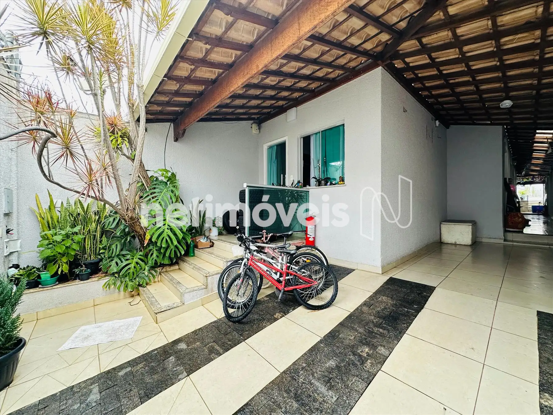 Casa à venda 180m² por R$ 760.000,00 - 990941